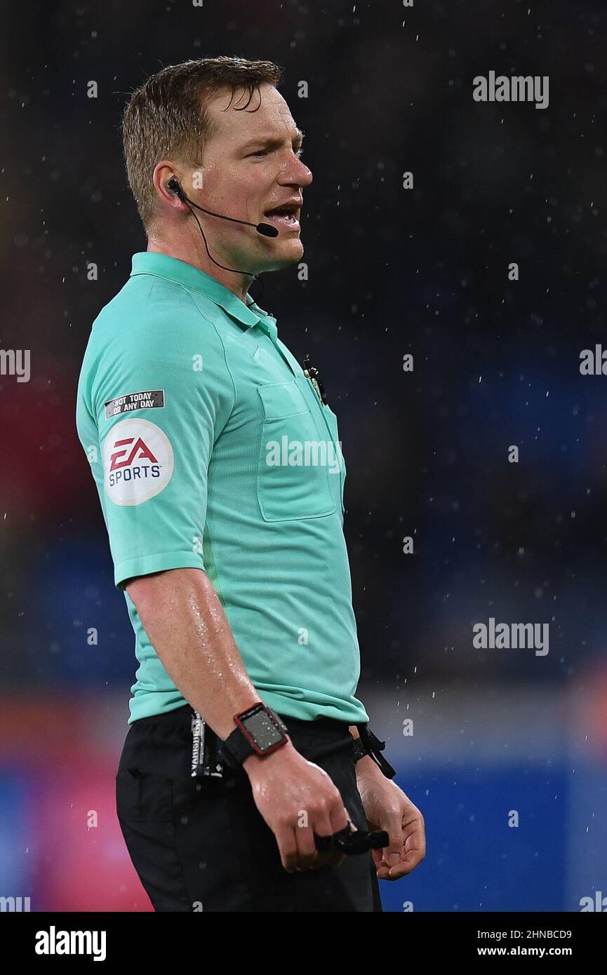 John Busby, referee during the game Stock Photo - Alamy