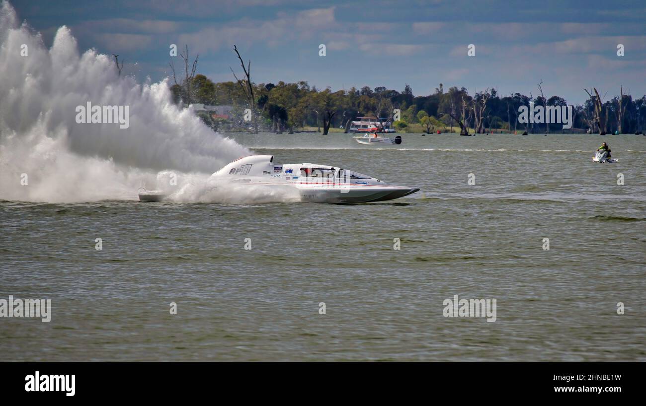 Hydroplane racing boat hi-res stock photography and images - Alamy