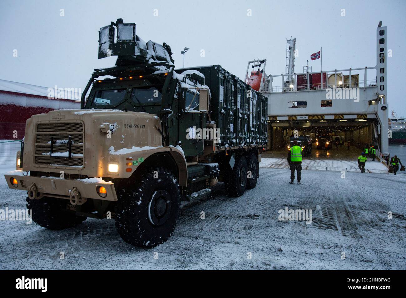 U.S. Marines with Landing Force Support Party, Arrival and Assembly ...