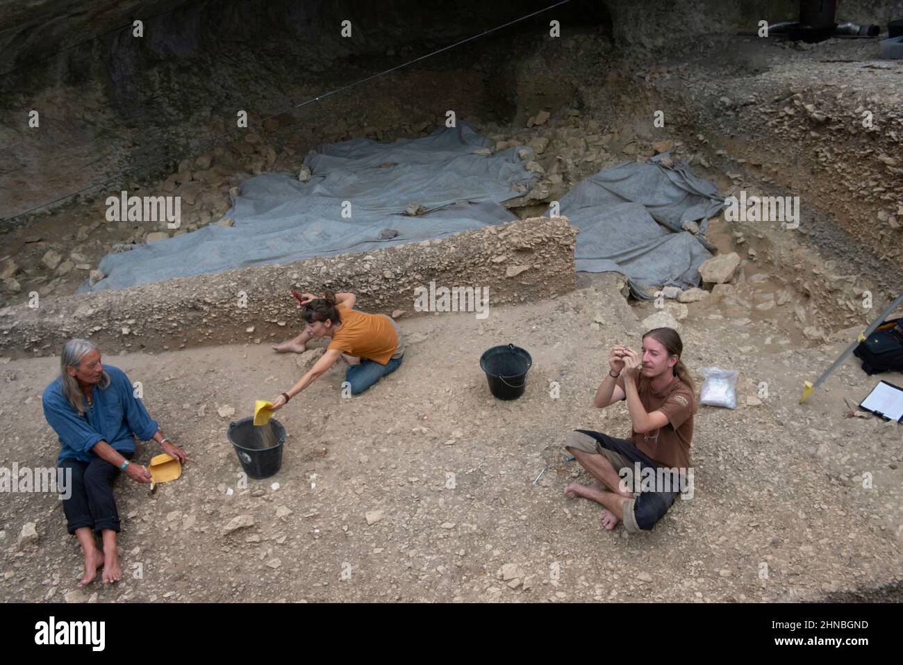 Excavations at Grotte Mandrin, France Stock Photo - Alamy