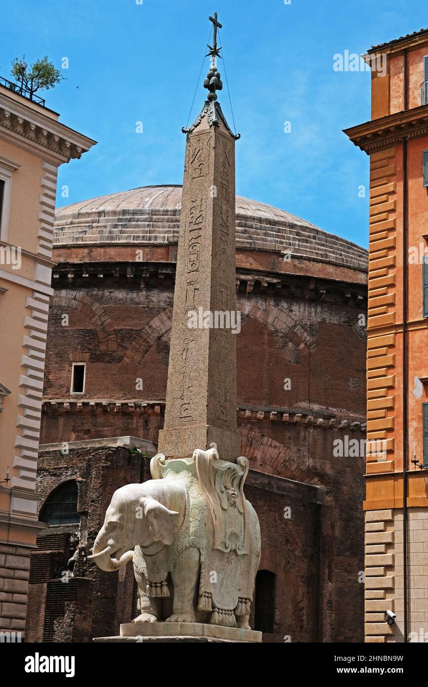 Elephant and obelisk statue santa maria sopra minerva piazza del hi-res ...