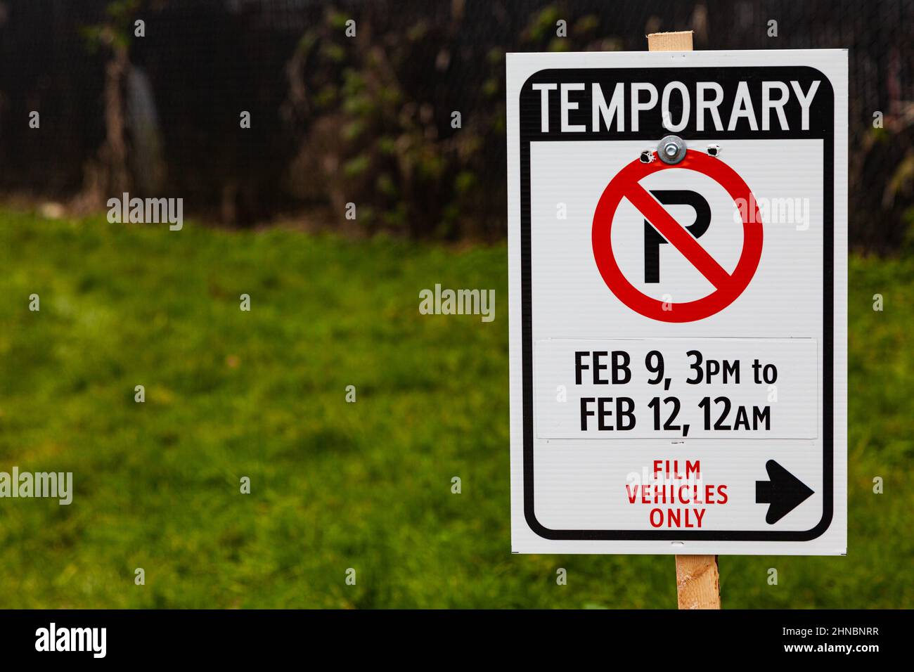 No parking sign temporary hi-res stock photography and images - Alamy