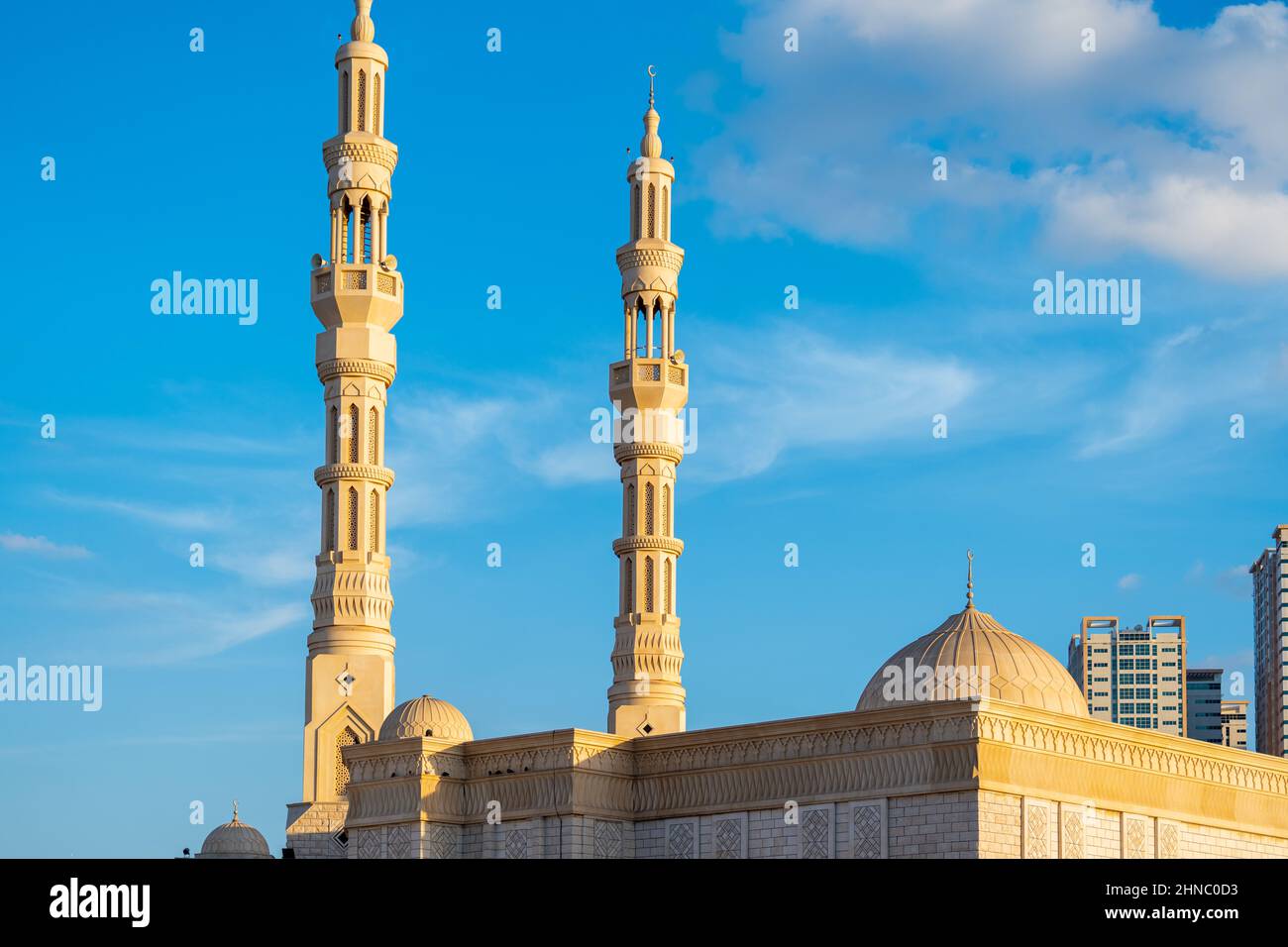 Fatima bint Ali Al Nuaimi Mosque in the Ajman Corniche area - Al ...