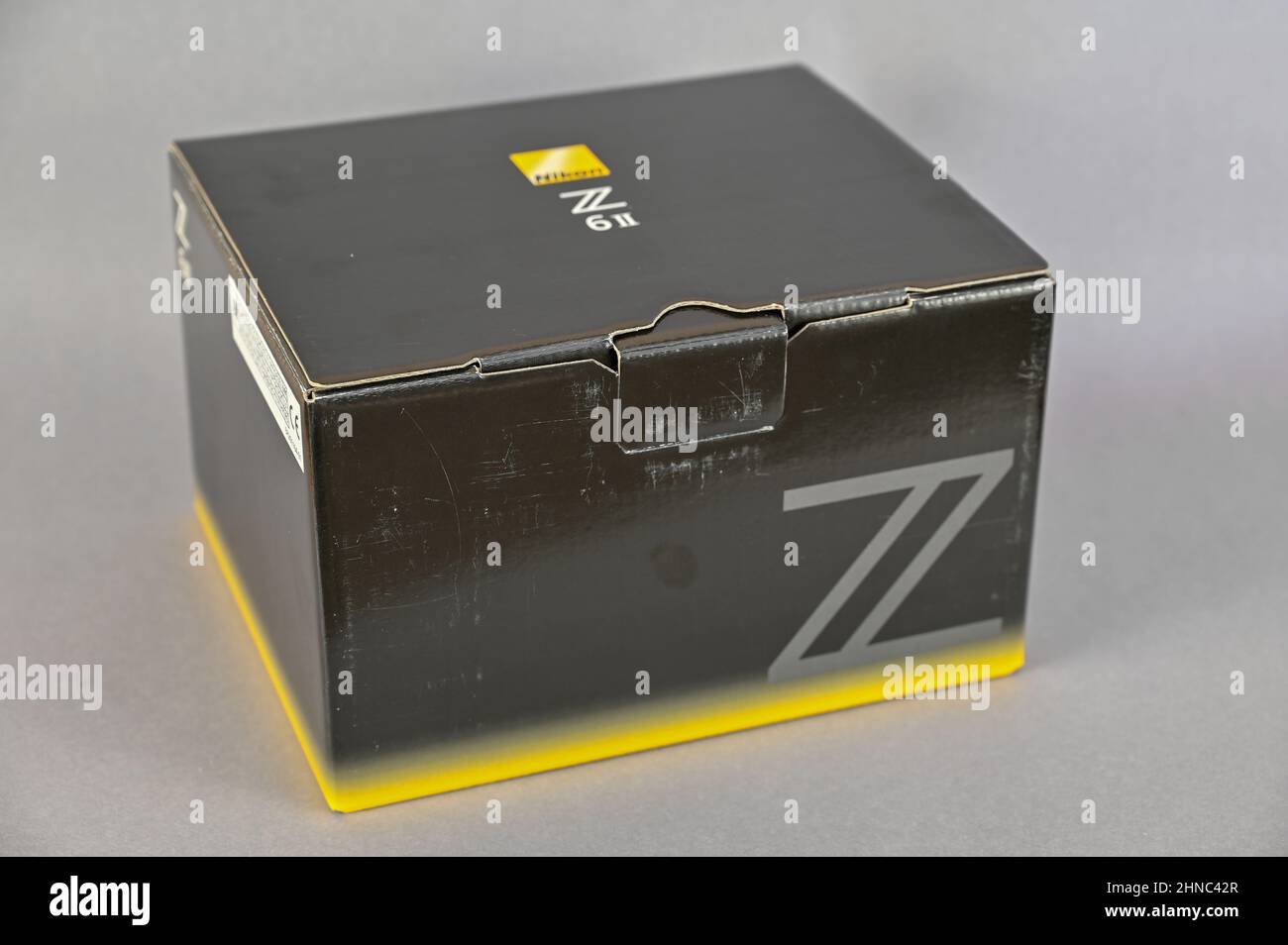 The Nikon Z 6II is a high-end full-frame mirrorless interchangeable ...