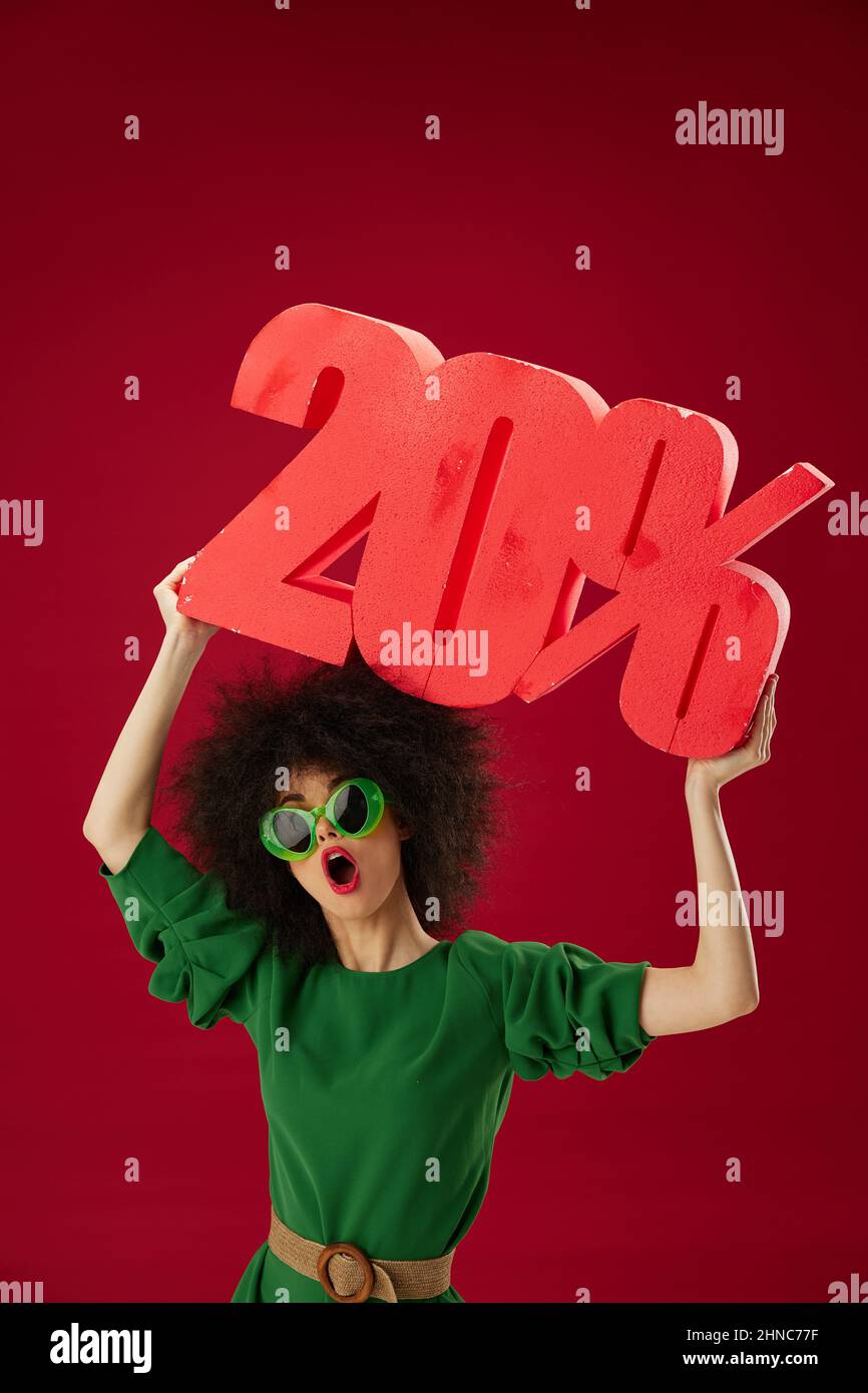 pretty woman curly hairstyles green dress twenty percent discount color ...