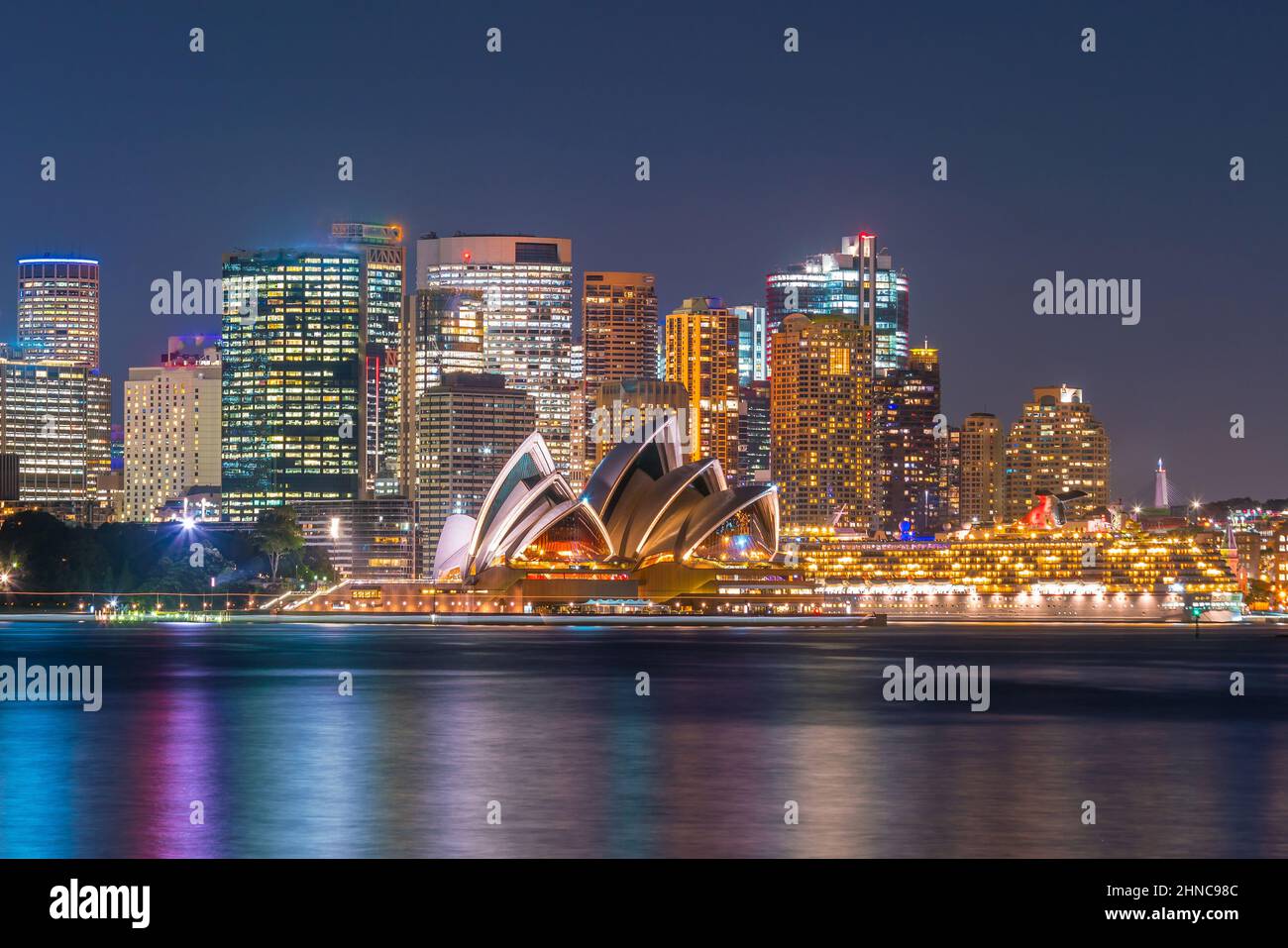 Downtown Sydney skyline in Australia at twilight Stock Photo - Alamy
