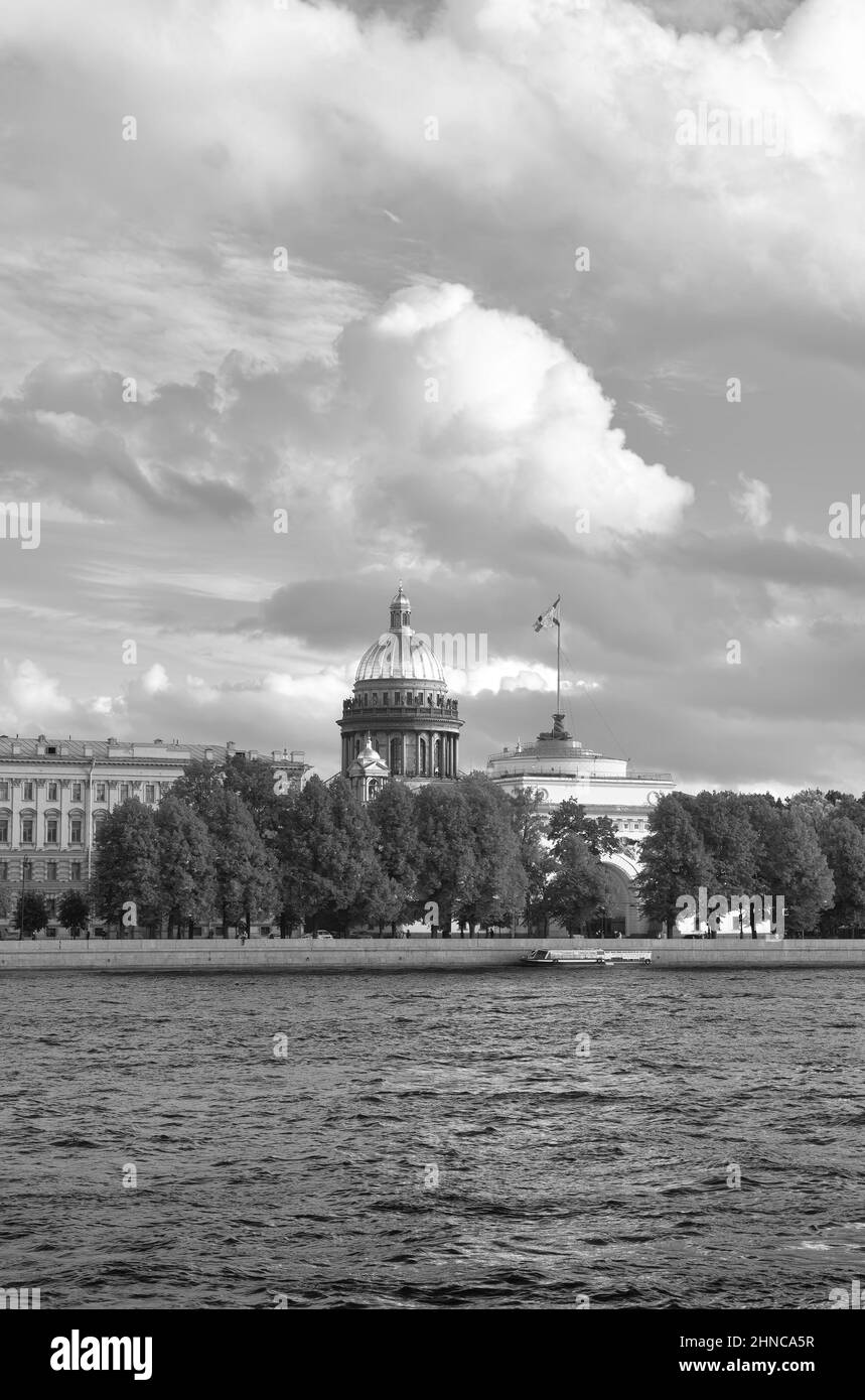 English embankment petersburg Black and White Stock Photos & Images - Alamy