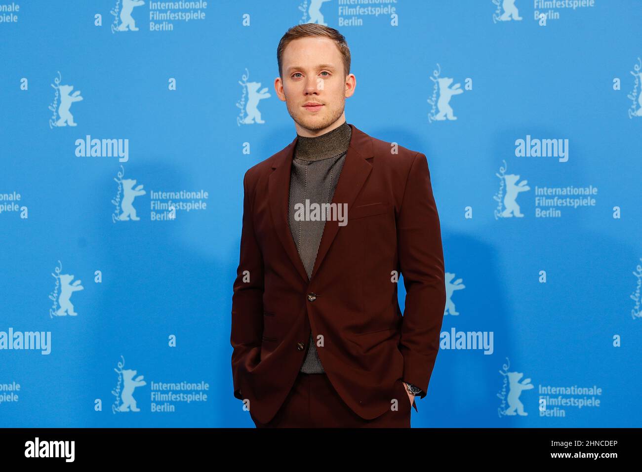 Joe cole actor hi-res stock photography and images - Alamy