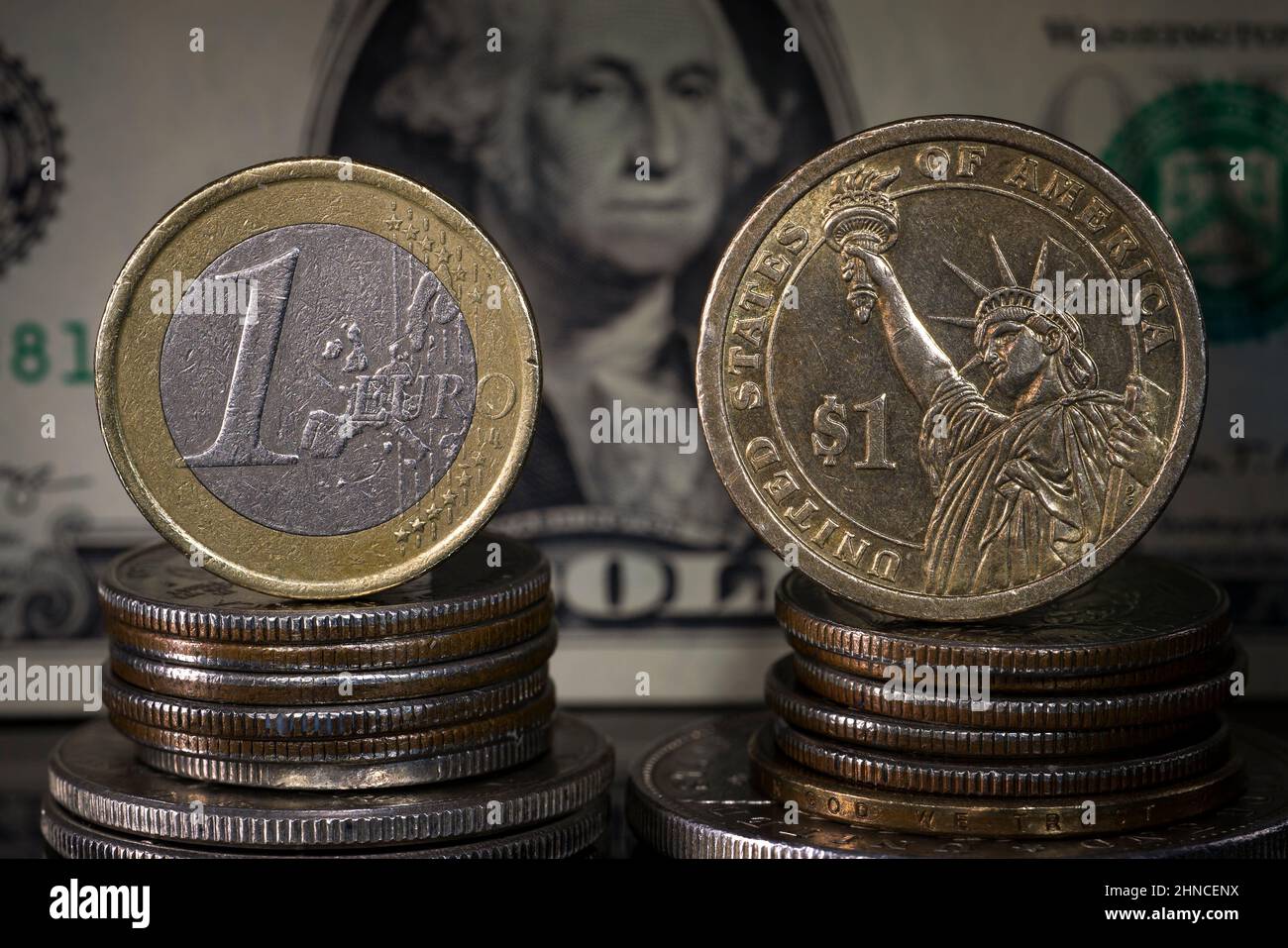 Dollar coin illustration hi-res stock photography and images - Alamy