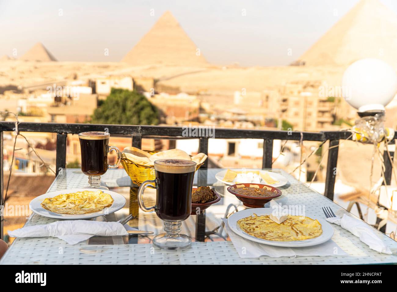 Cairo table egypt hi-res stock photography and images - Alamy