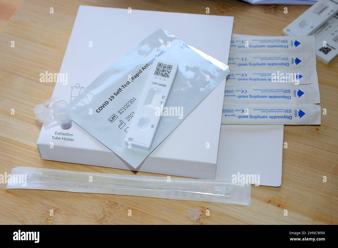 Rapid flow test kit hi-res stock photography and images - Alamy