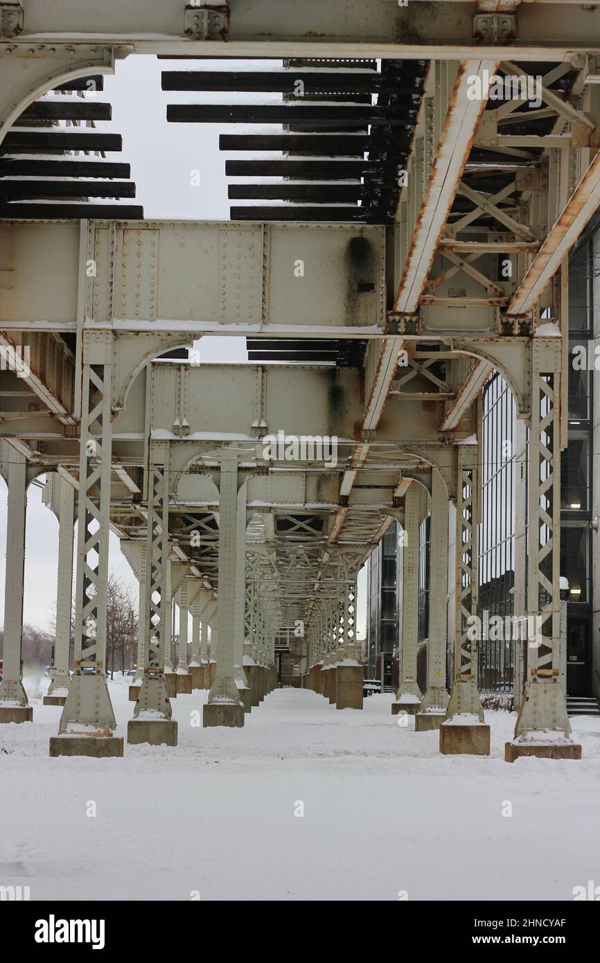 The rusty old weathered and worn steel framework of Chicago's elevated ...