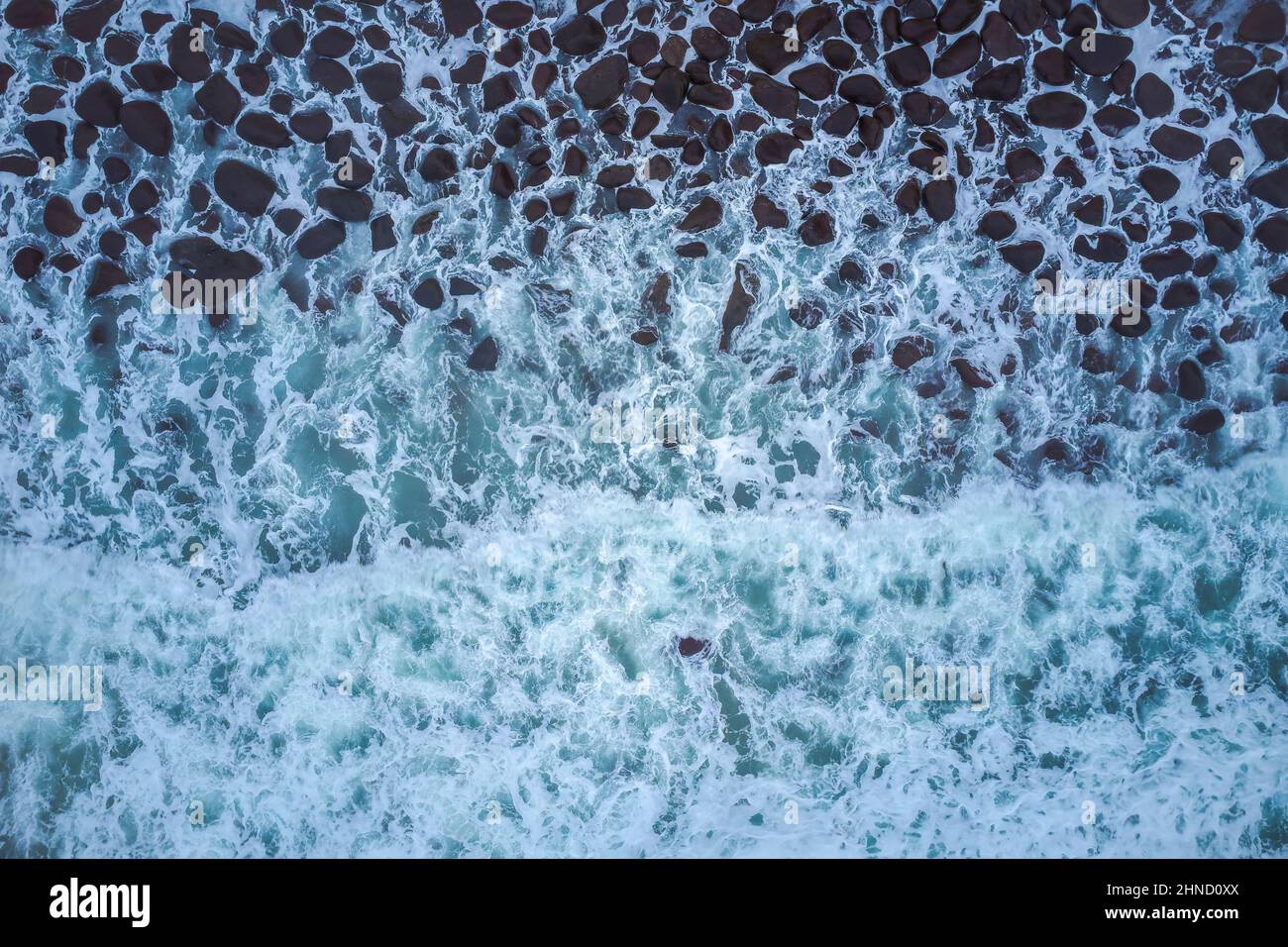 Dashing wave hi-res stock photography and images - Alamy