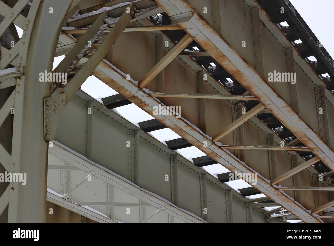 The rusty old weathered and worn steel framework of Chicago's elevated ...