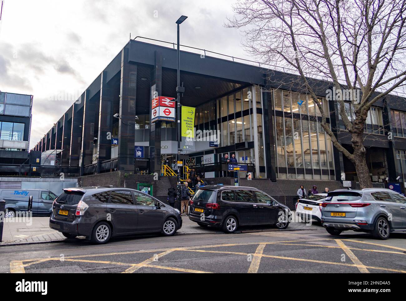 euston station stock pic: picture by Gavin Rodgers/ Pixel8000 Stock ...