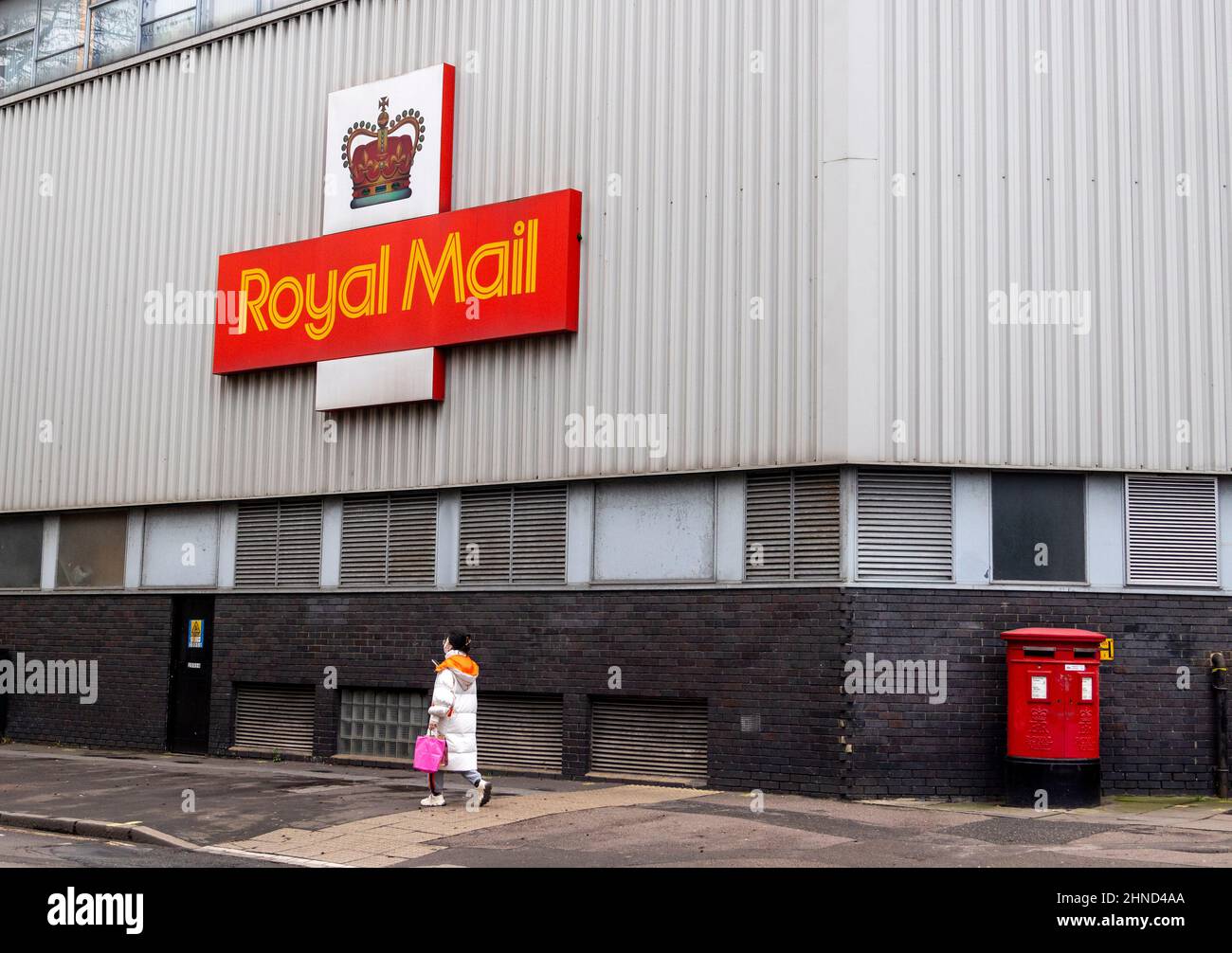 stock pic: Royal Mail sorting office picture by Gavin Rodgers ...