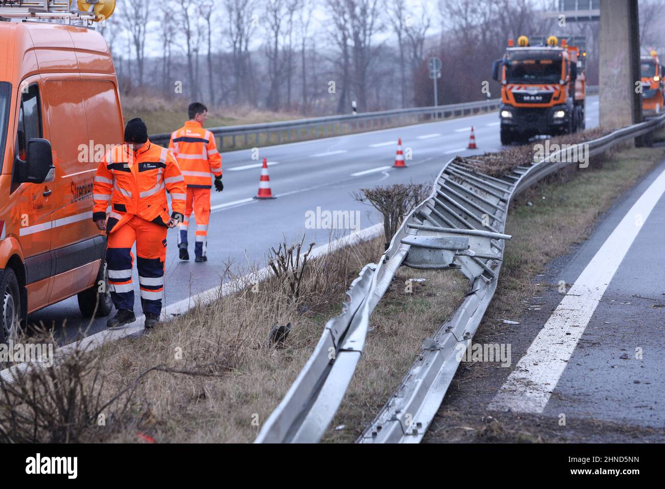 Ilsenburg, Germany. 16th Feb, 2022. A central guardrail is badly ...