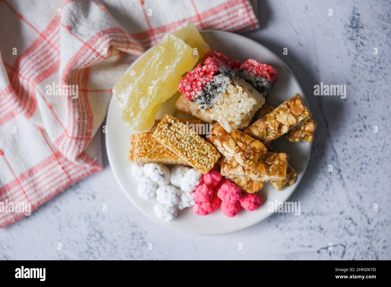 Chinese desserts, Snack mix nuts candies sweets sugar sliced nuts ...