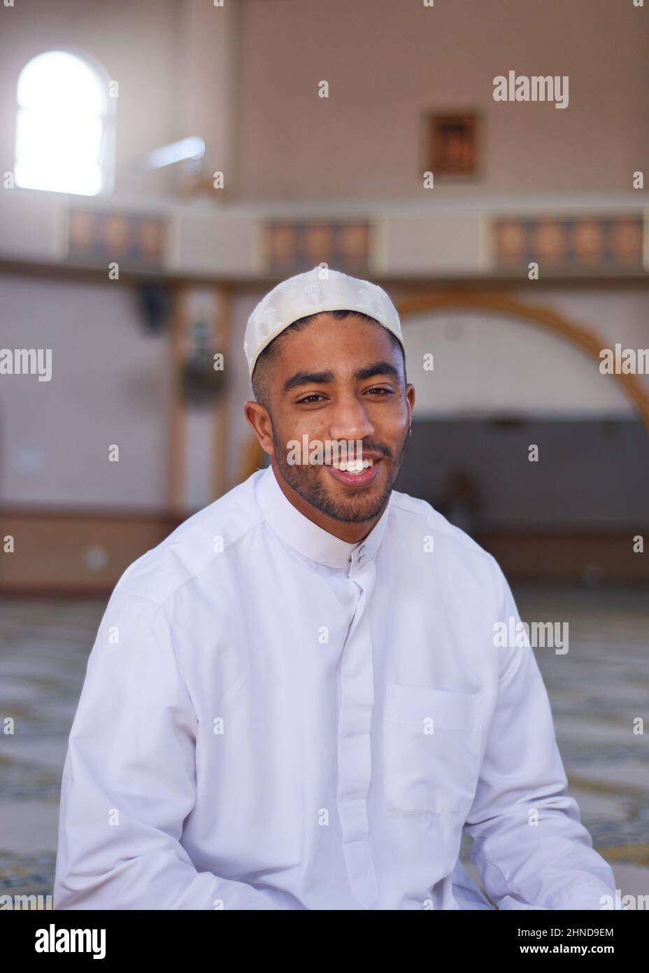 Middle eastern mosque hi-res stock photography and images - Alamy