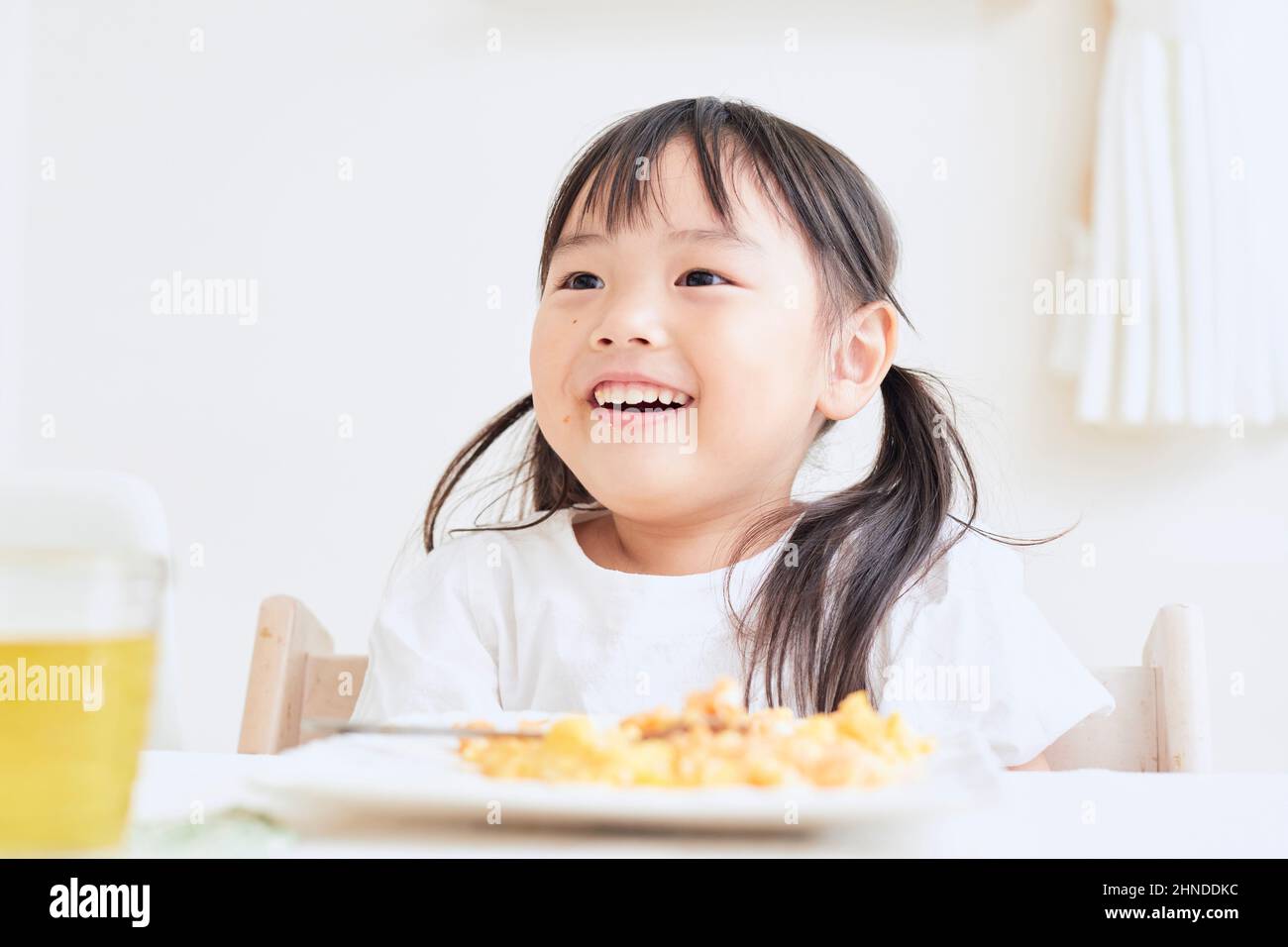 Japanese Girl Smiling Stock Photo - Alamy