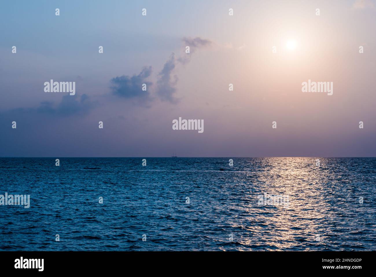 Sunset over the indian ocean hi-res stock photography and images - Alamy