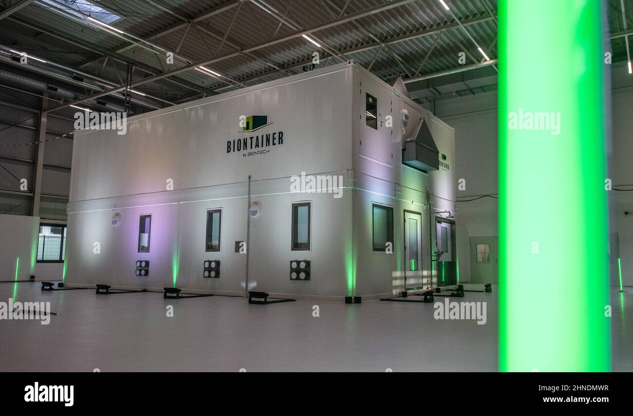 11 February 2022, Hessen, Marburg: A "Biontainer" made up of several ...