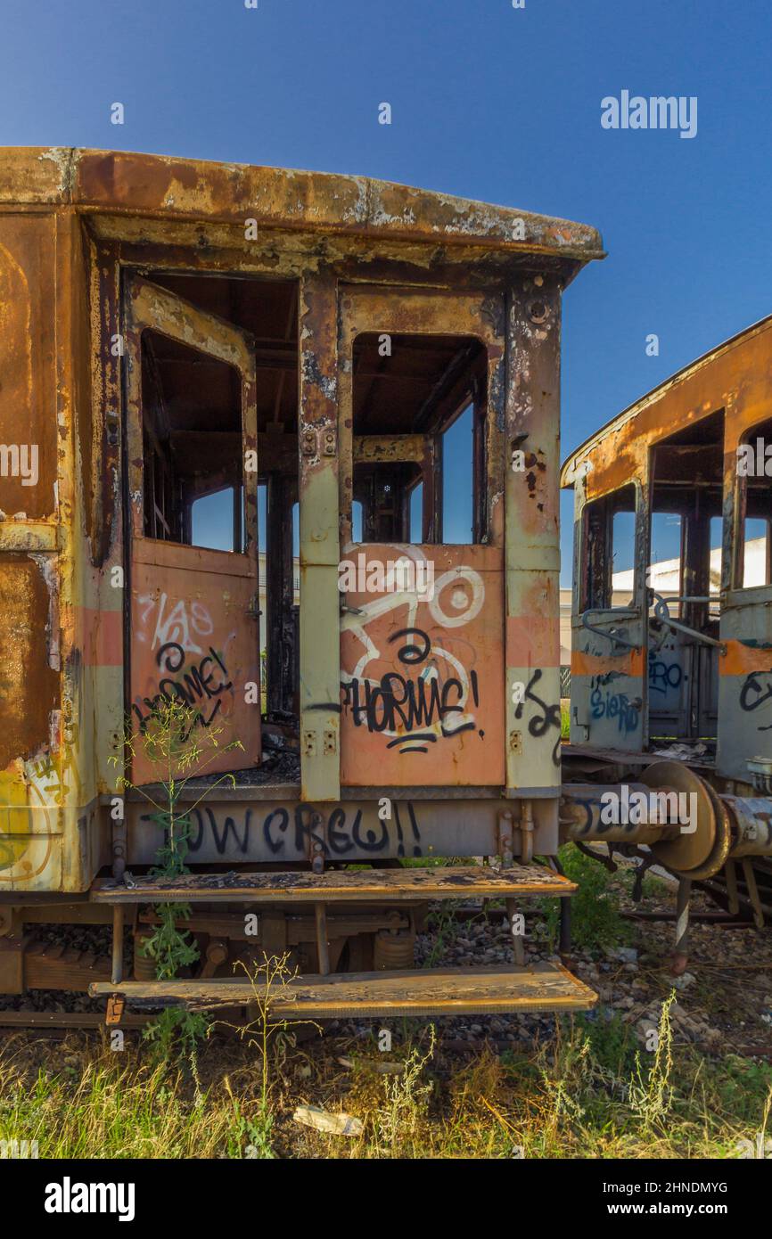 Lost wagon train hi-res stock photography and images - Alamy