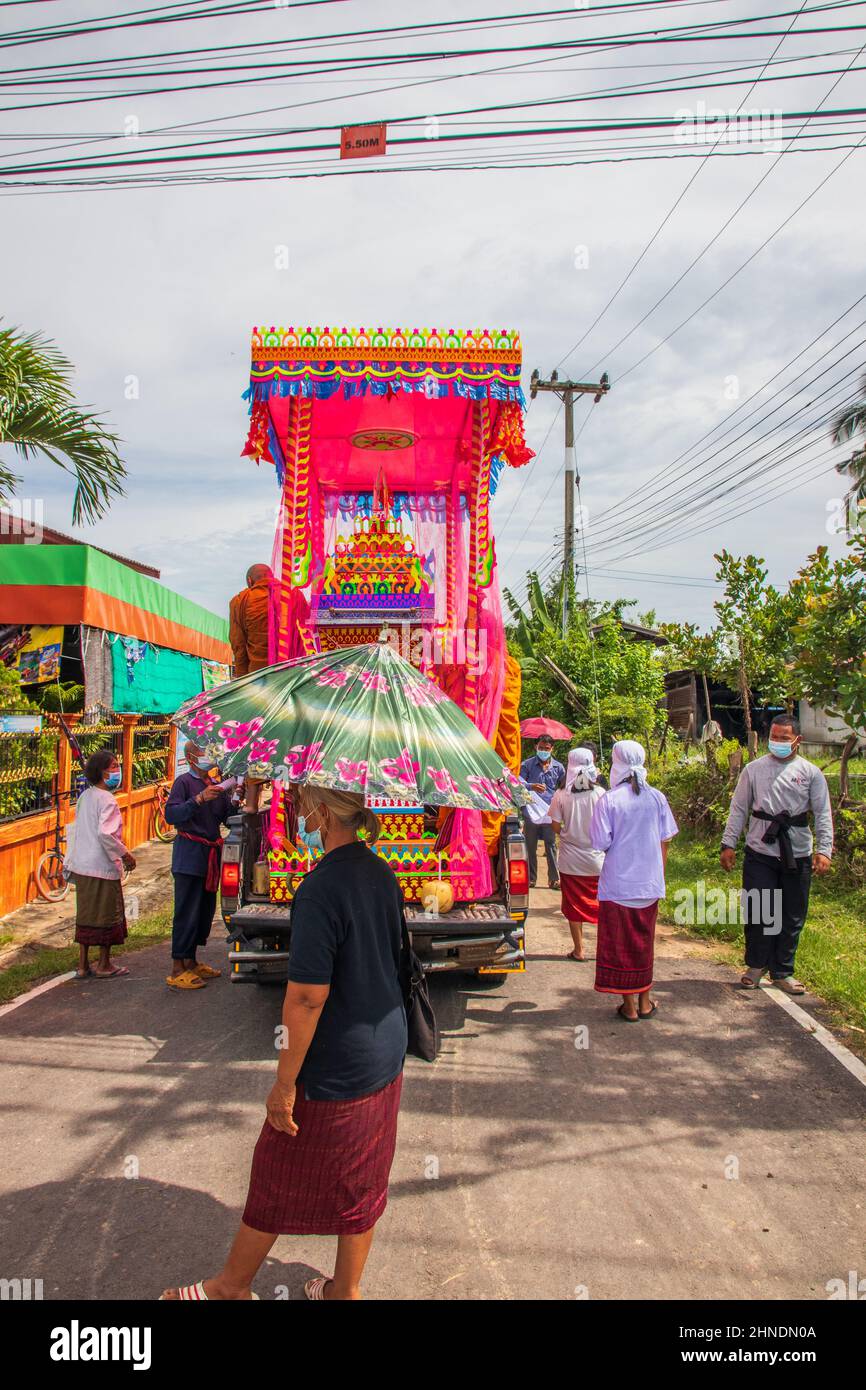 Buddhism funeral procession hi-res stock photography and images - Alamy