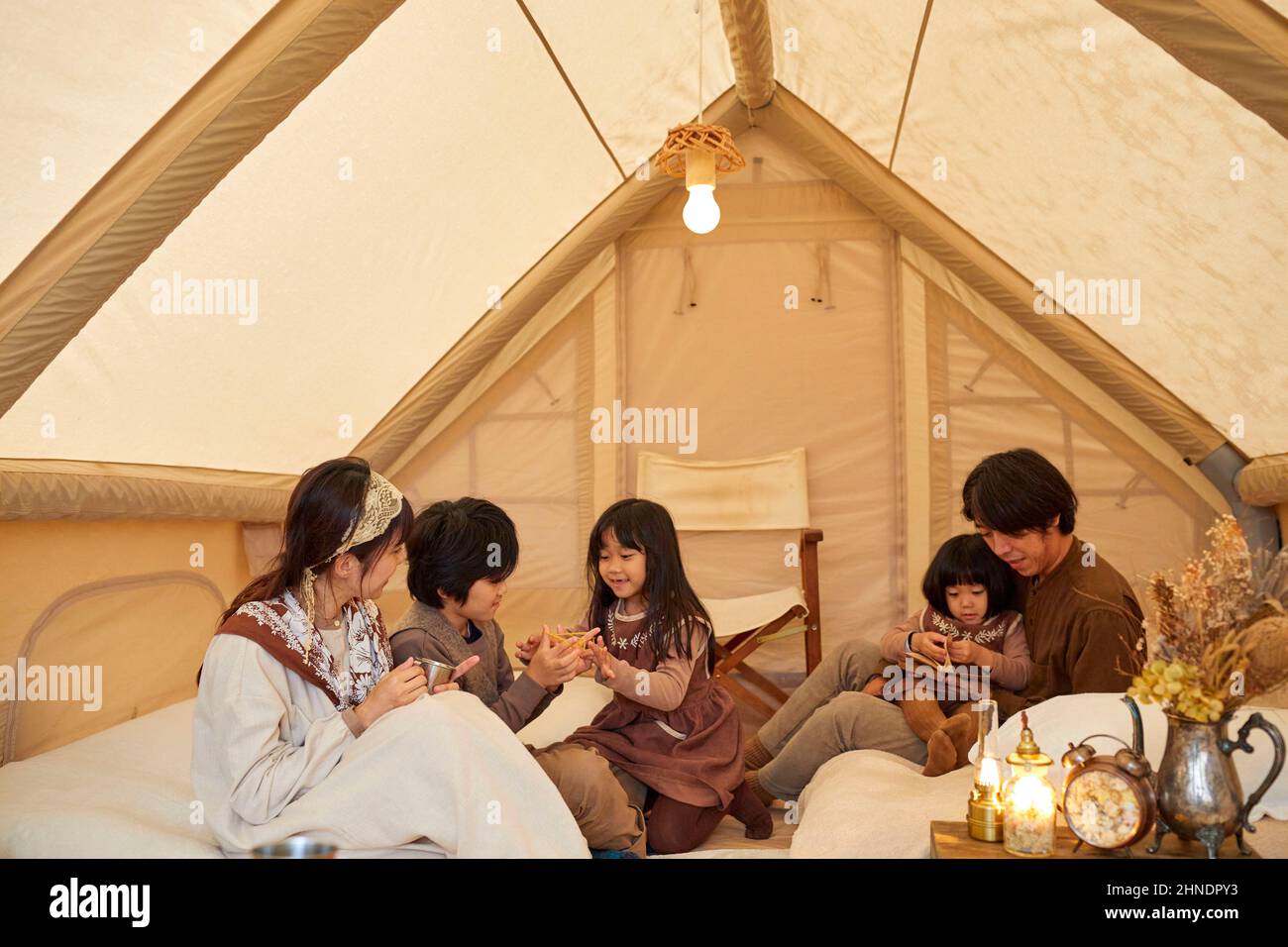 Luxury tent child hi-res stock photography and images - Alamy