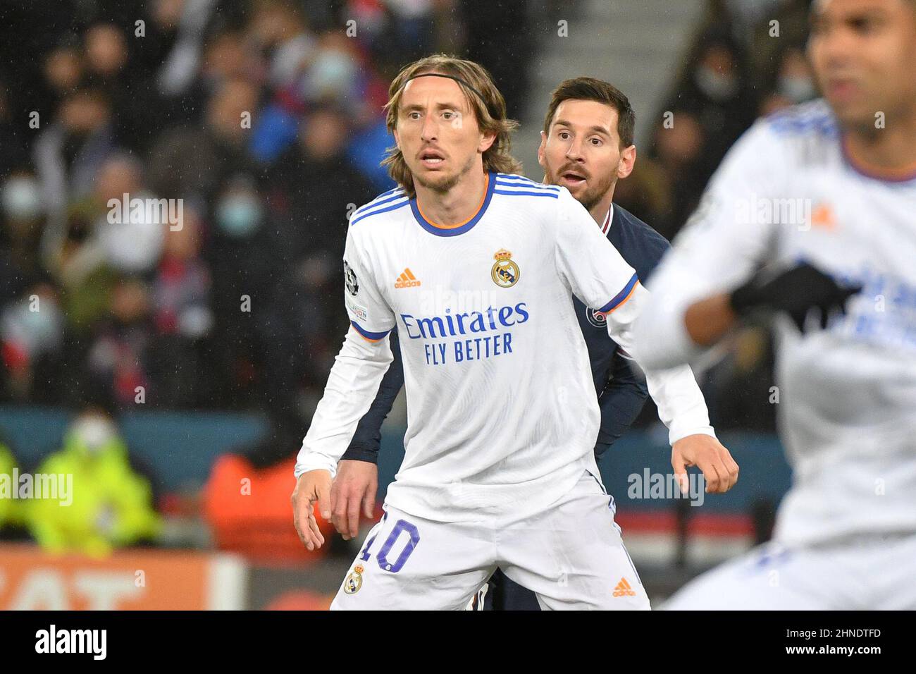 Luka Modric, Lionel Messi - Champions League - PSG vs Real de Madrid in ...