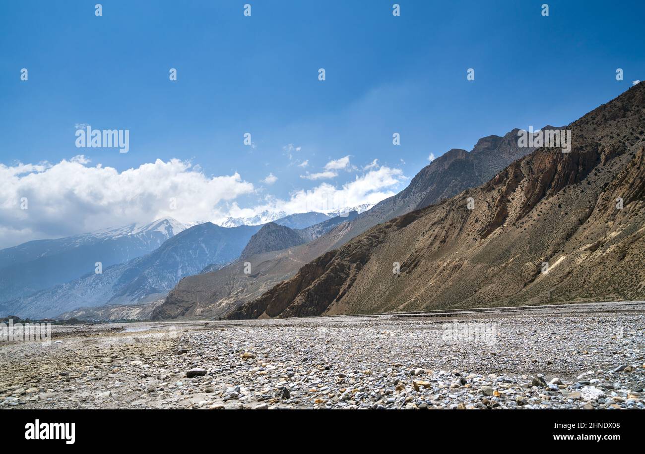 Valley of kali gandakhi river hi-res stock photography and images - Alamy