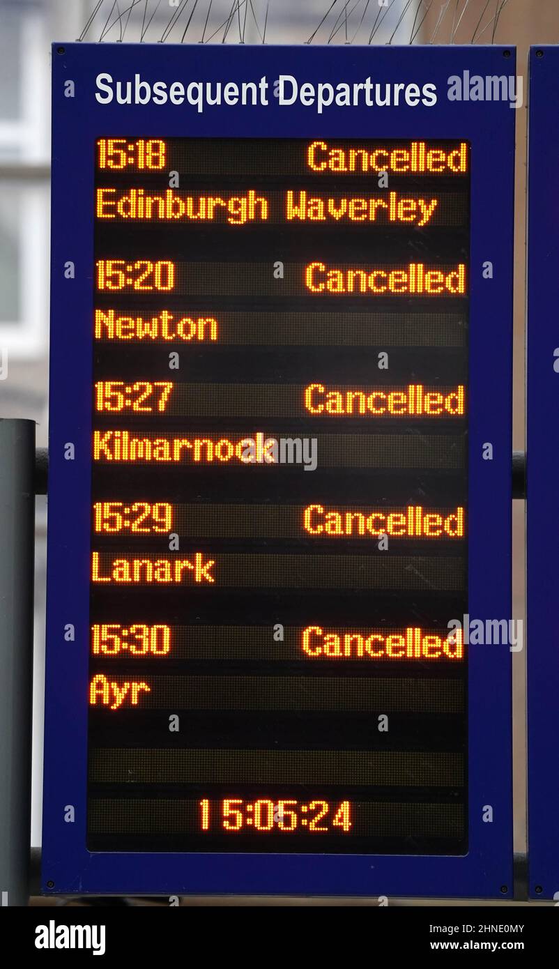Cancelled trains board hi-res stock photography and images - Alamy
