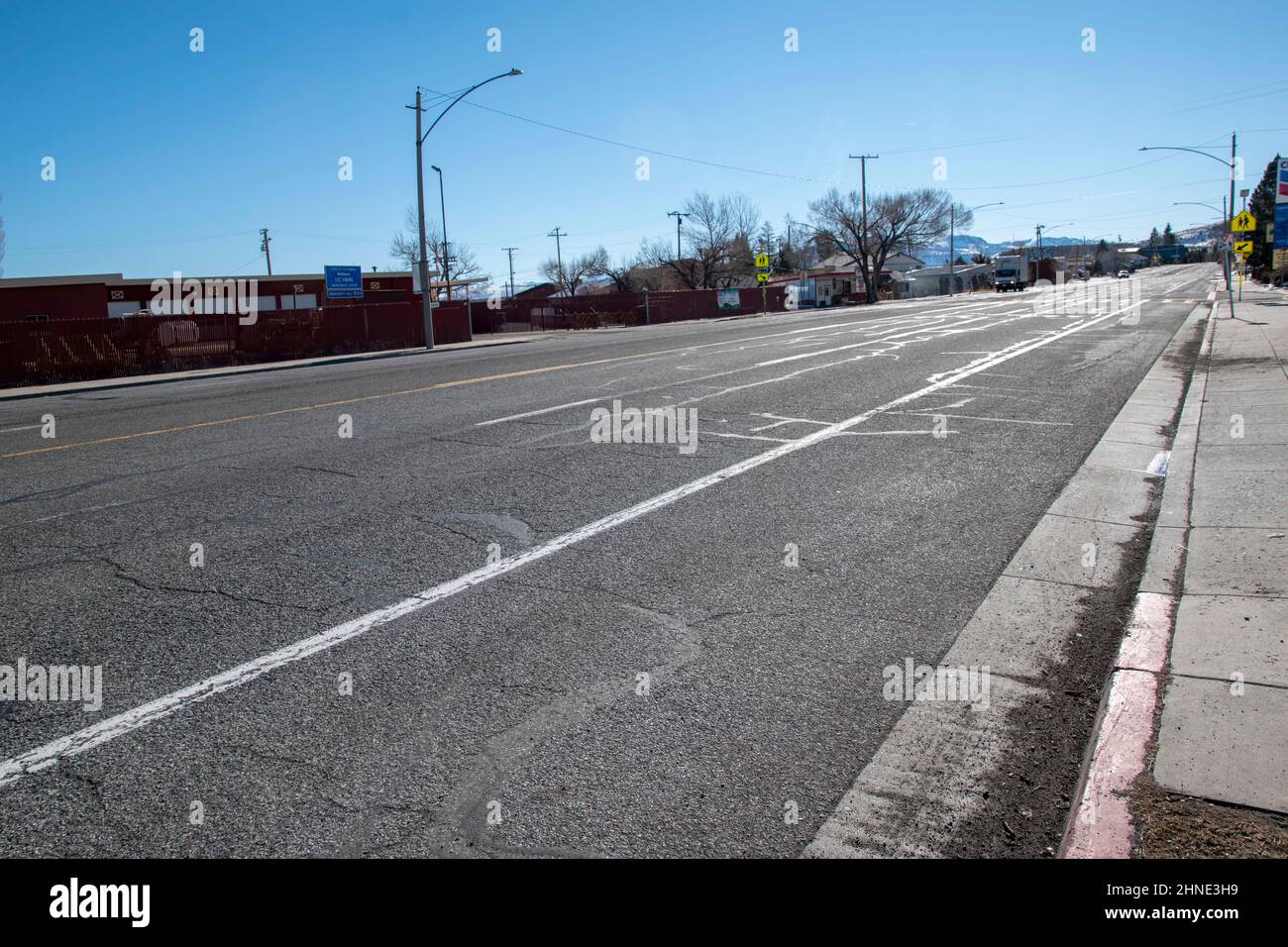 Lee vining sign hi-res stock photography and images - Alamy
