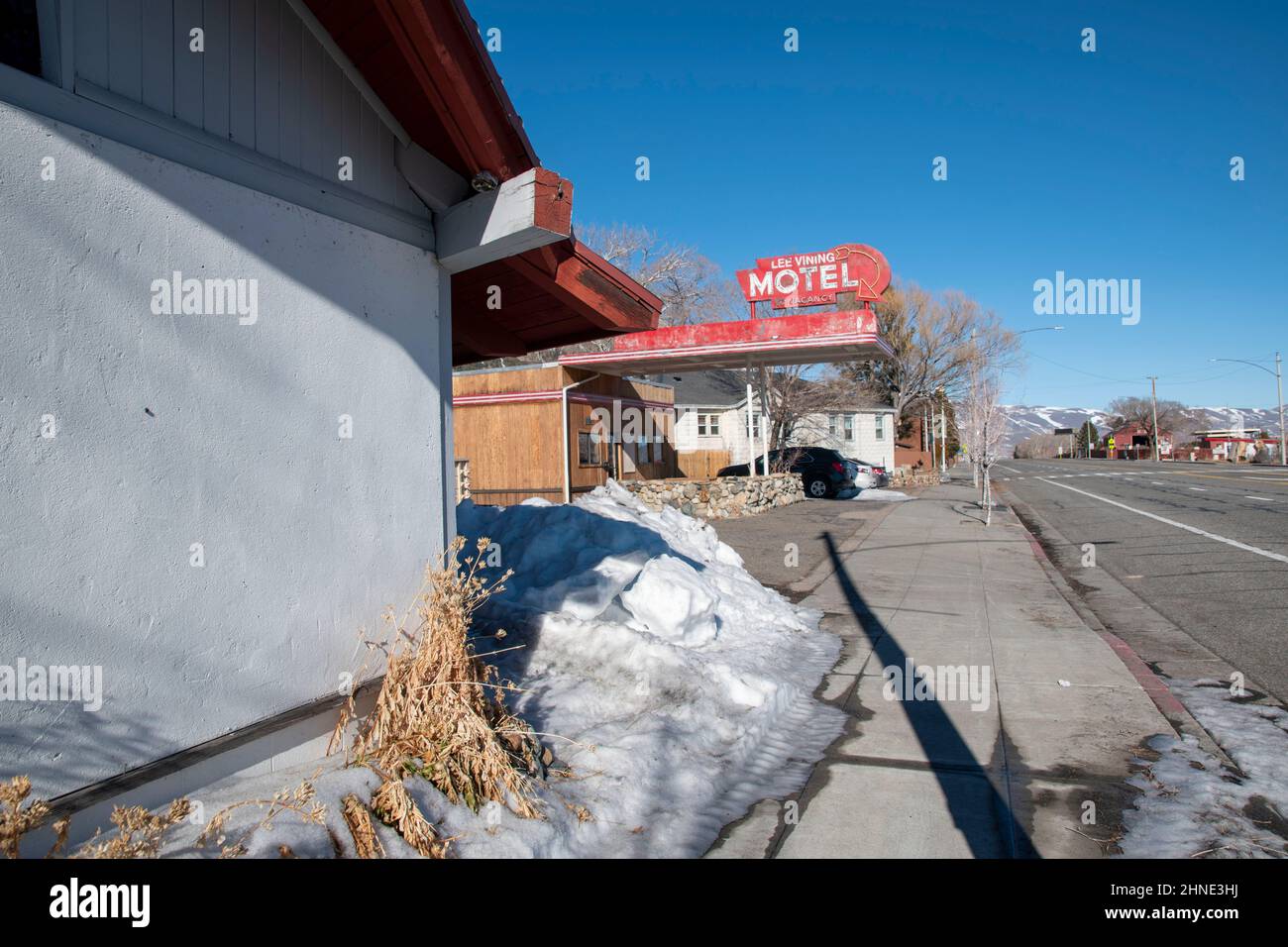 Lee vining sign hi-res stock photography and images - Alamy