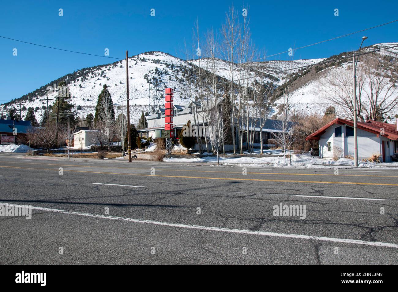 Lee vining sign hi-res stock photography and images - Alamy