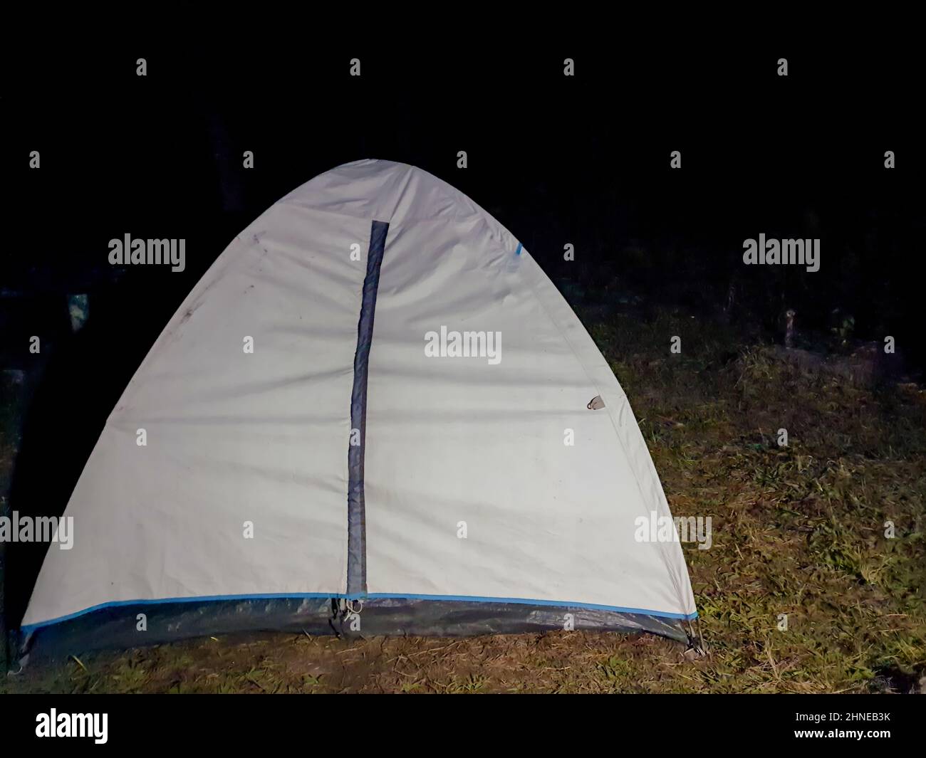 Midnight wild camp hi-res stock photography and images - Alamy