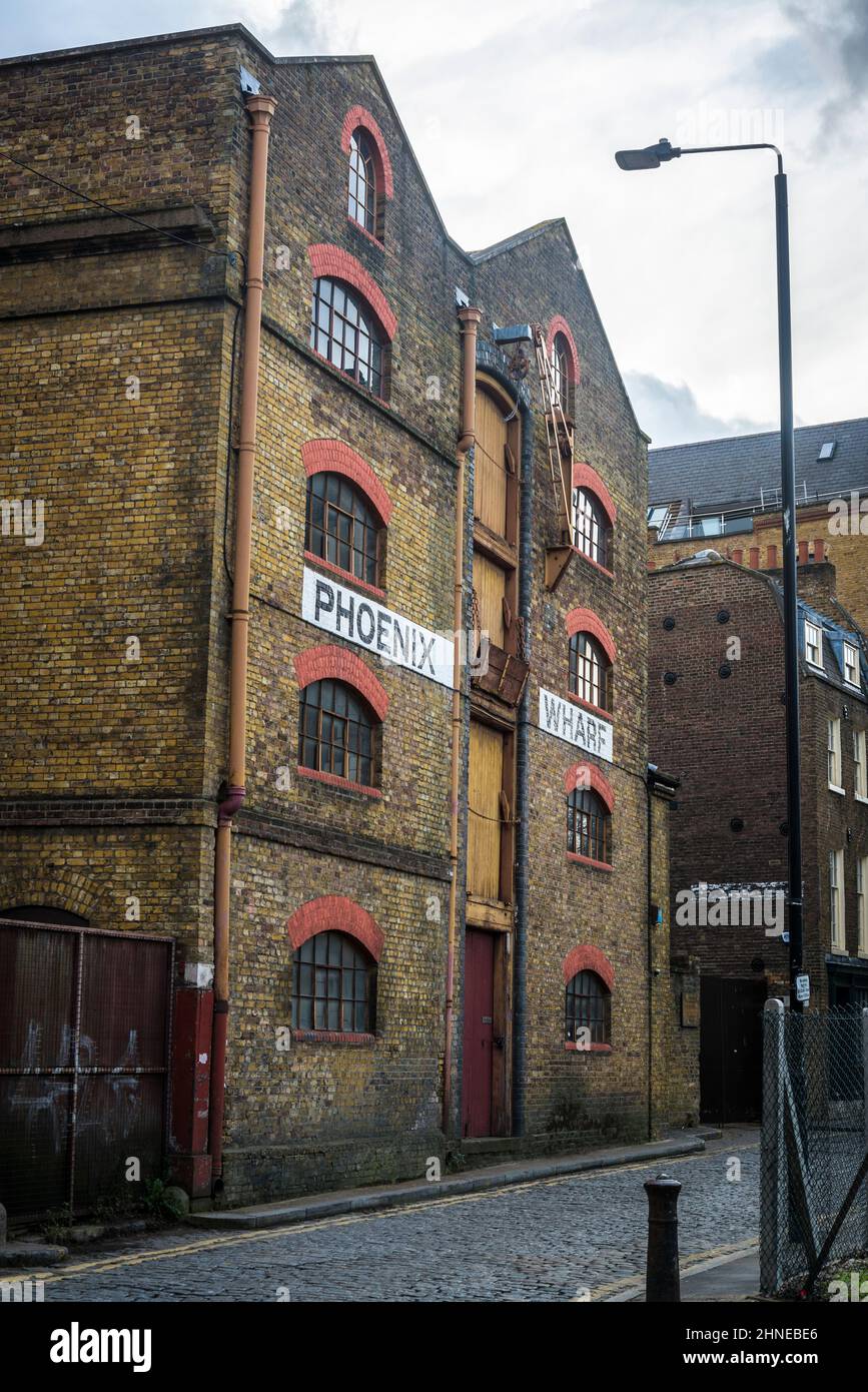 Apartments in a converted warehouse, Wapping, a redeveloped former ...