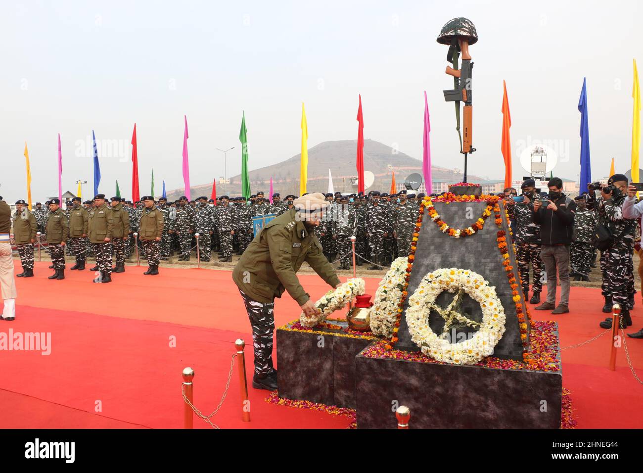 Srinagar, India. 14th Feb, 2022. Indian Central Reserve Police Force ...