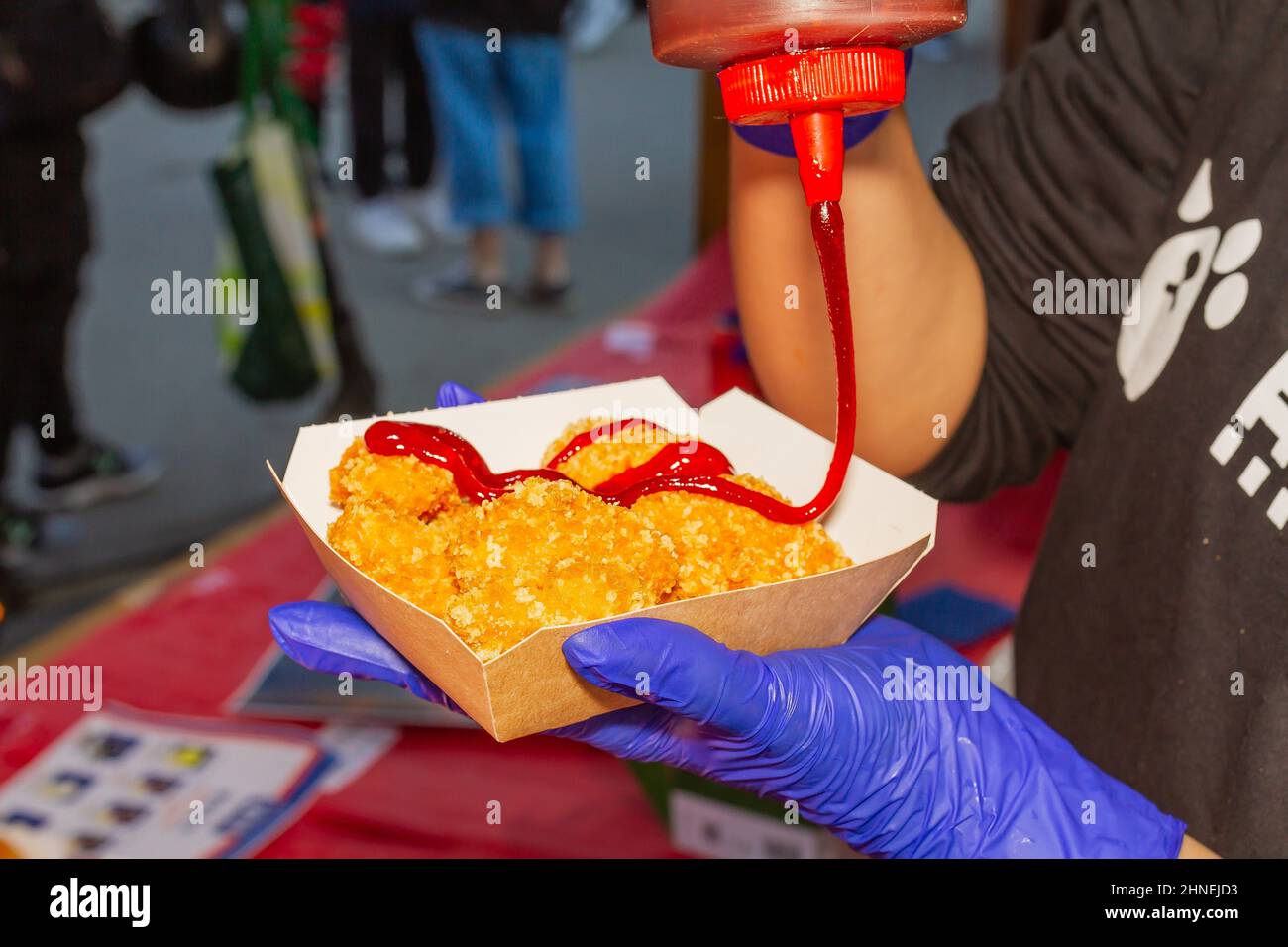 Battered hands hi-res stock photography and images - Alamy