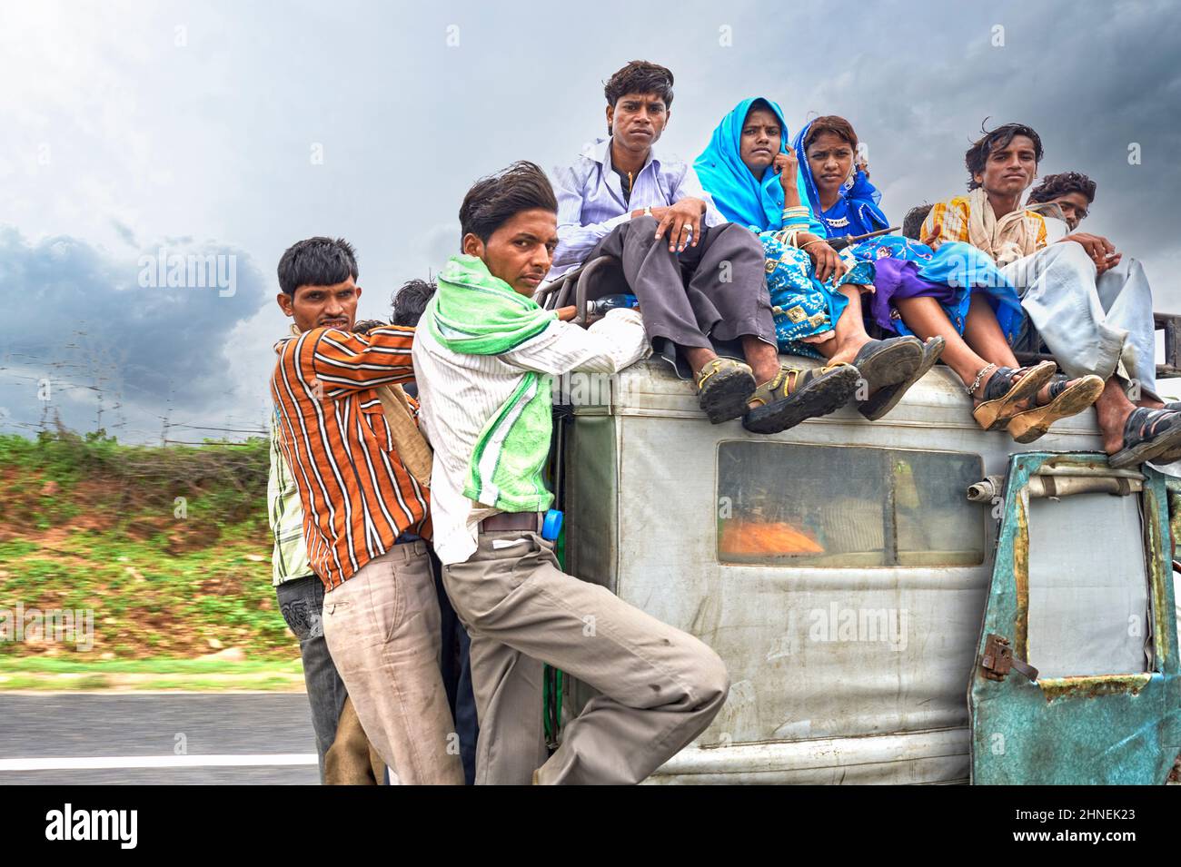 India Rajasthan. Busy transportation Stock Photo - Alamy