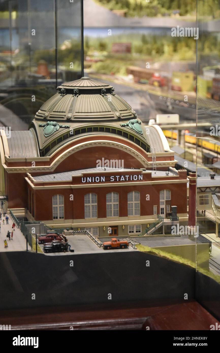 Views around downtown Tacoma, Washington featuring the Museum of Glass ...