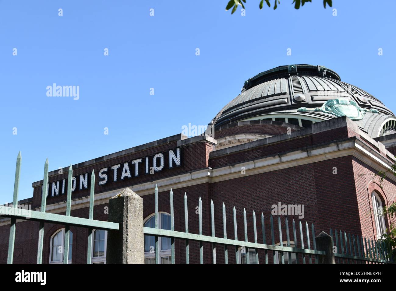 Views around downtown Tacoma, Washington featuring the Museum of Glass ...