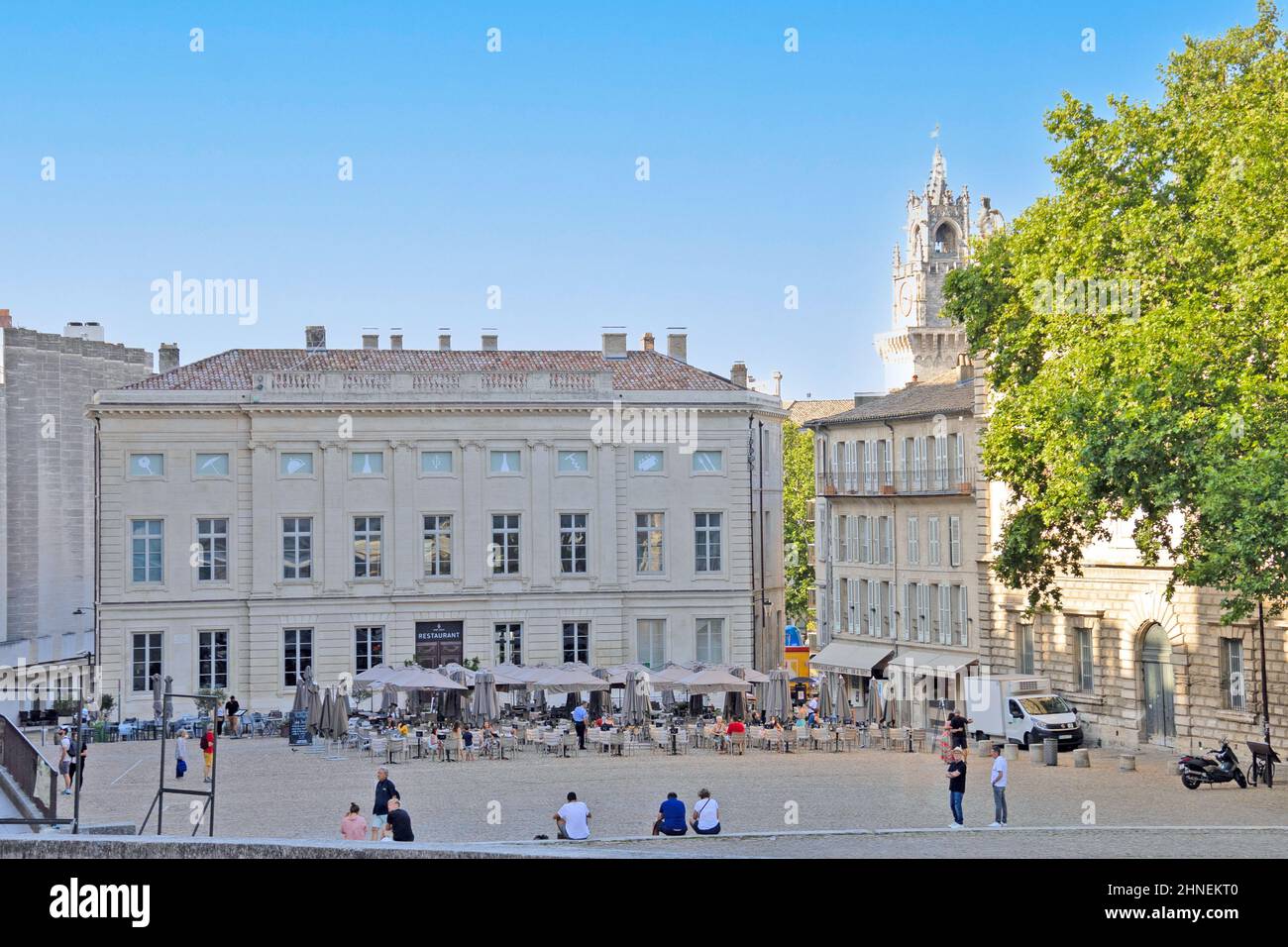 view of the square of the palace of the popes in avignon Stock Photo ...