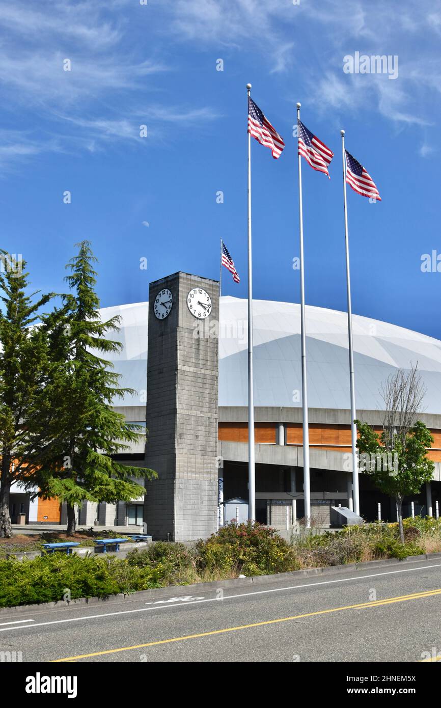 Views around downtown Tacoma, Washington featuring the Museum of Glass ...