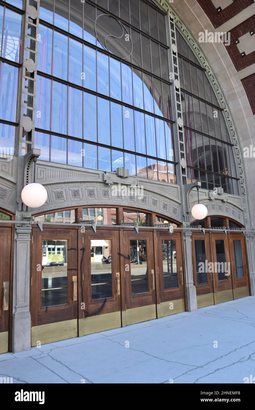 Views around downtown Tacoma, Washington featuring the Museum of Glass ...