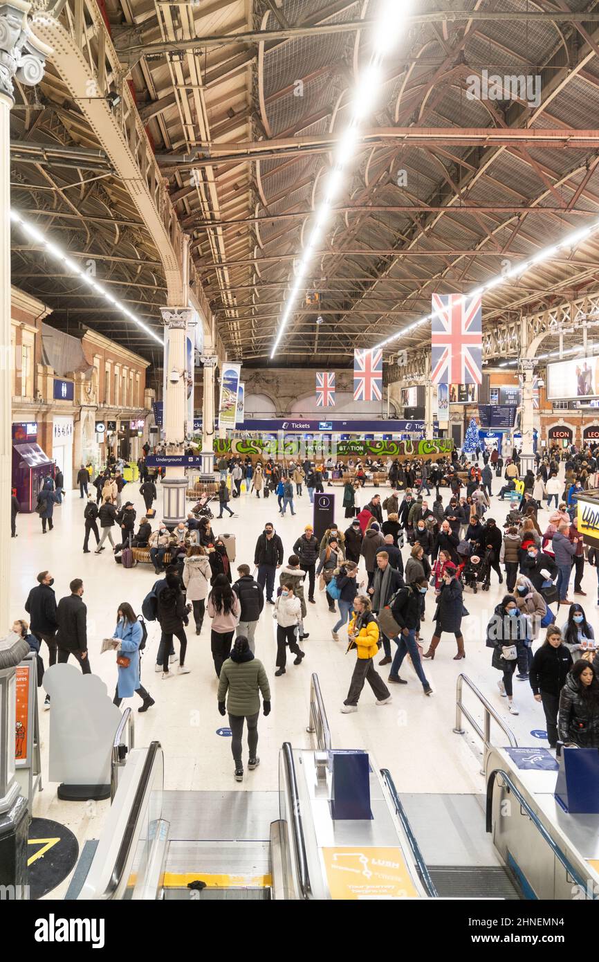 LEO E Tich LEON O Tickets STATION VICTORIA UD LUSH Stock Photo - Alamy