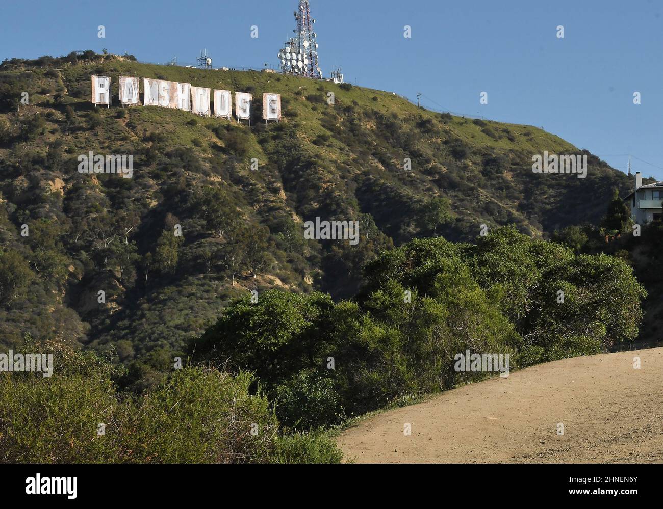 The Iconic Hollywood sign replaced with RAMS HOUSE to celebrate Super ...