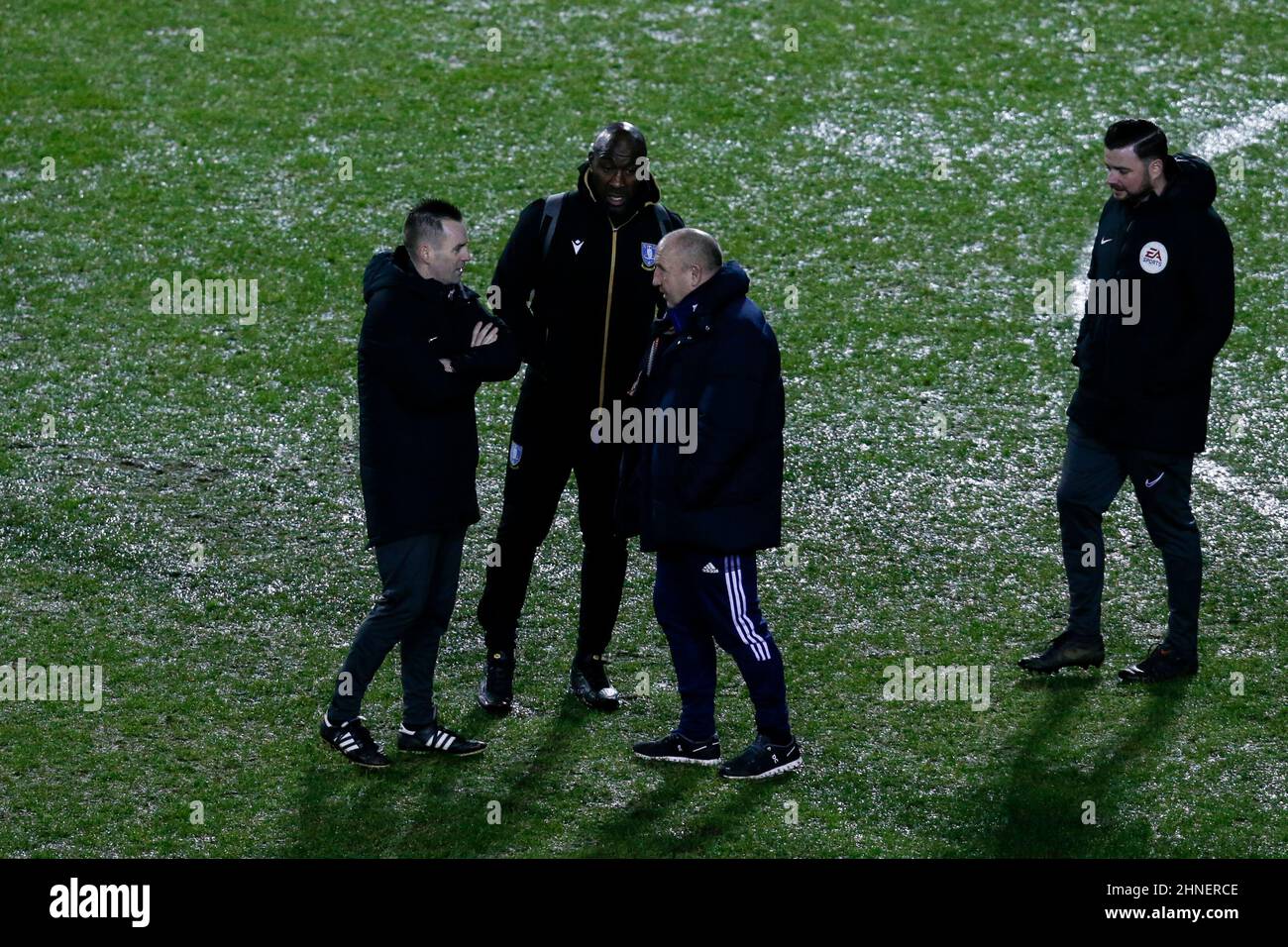 Sheffield, UK. 16th Feb, 2022. Referee Ross Joyce speaks with Darren ...