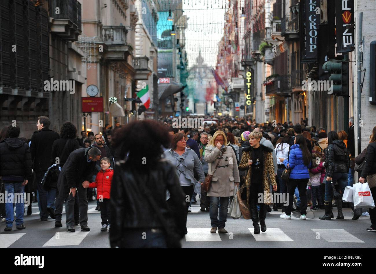 Via del corso hi-res stock photography and images - Alamy