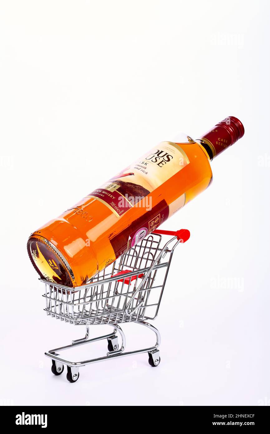 Spirits cart hi-res stock photography and images - Alamy